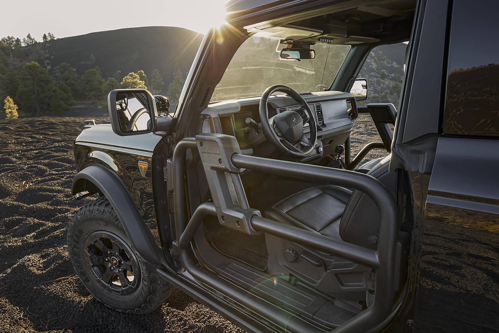 2025 Ford Bronco Interior & Colors: Style Meets Adventure